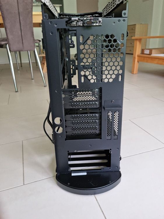 InWin 915 Full Tower (Gebraucht) in für CHF 101 – mit Lieferung auf ...