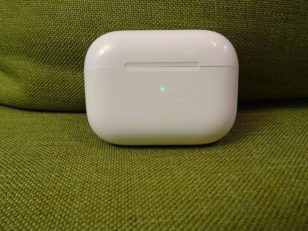 Apple AirPods Pro Case (Original) (Gebraucht) in Uetendorf für CHF 60 ...