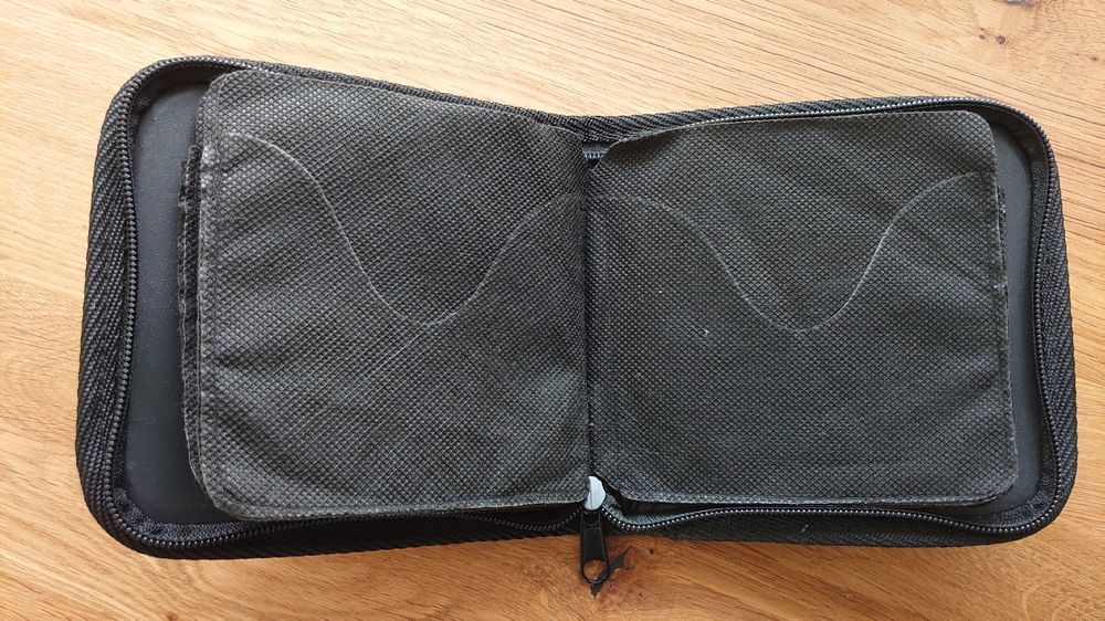 CD Case für 12 CDs (Gebraucht) in Pfäffikon SZ für CHF 1.9 – mit ...