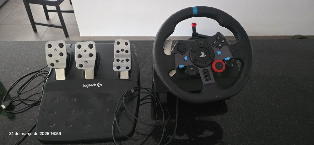 Volant Logitech g29 (Gebraucht) in Courtepin für CHF 51 – nur Abholung ...