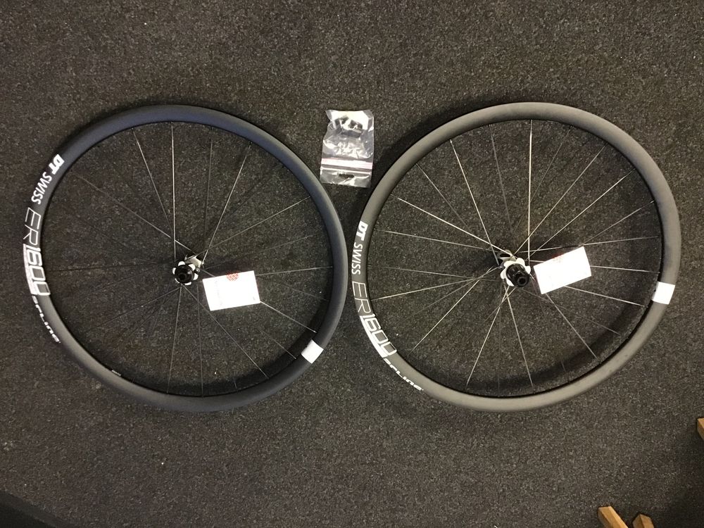 DT Swiss ER 1600 Spline Laufradsatz (Rennrad) (Neu und originalverpackt ...