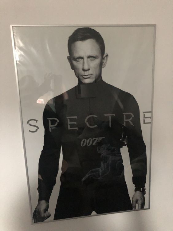 Gerahmtes Poster Daniel Craig (Gebraucht) in Liestal für CHF 1 – nur ...