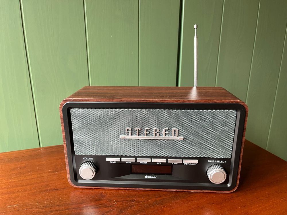DAB Radio im Vintage Look (Gebraucht) in Kriens für CHF 25 – mit ...