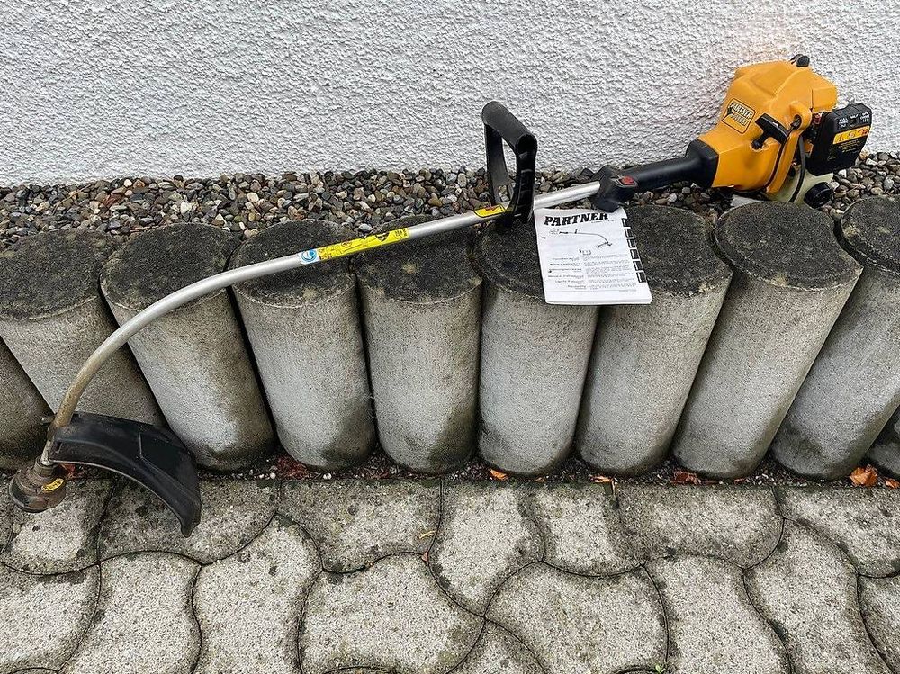 Rasentrimmer; PARTNER Colibri T210 (Gebraucht) in Aarau Rohr für CHF 50 – nur Abholung auf ...
