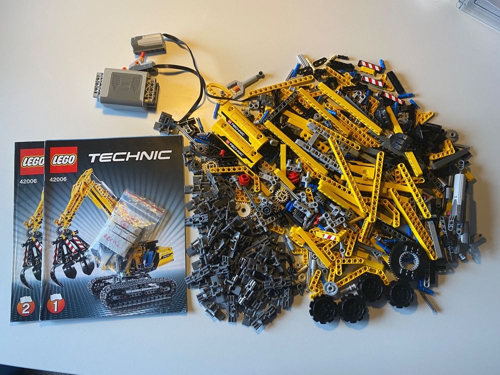 Lego Technic 42006 Excavator (Greif- Raupenbagger) (Gebraucht) in für ...