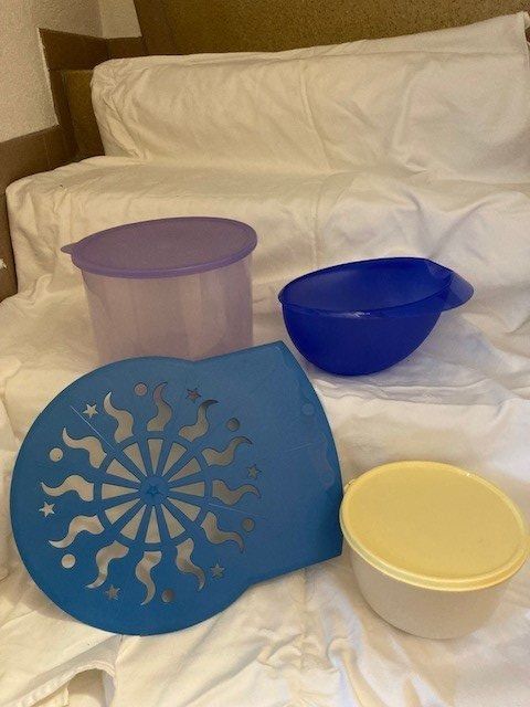 Set Tupperware (Gebraucht) in Tentlingen für CHF 1 – mit Lieferung auf ...