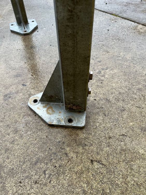 Geländerpfosten Pfosten Metallpfosten (Gebraucht) in Brunnen für CHF 19 ...