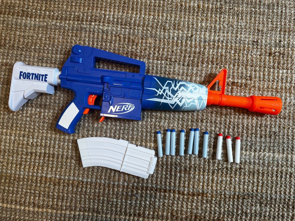 NERF FORTNITE Blue Shock (Gebraucht) in Urdorf für CHF 9 – mit ...