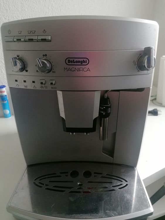 Kaffeemachinne Delonghi magnifica | Kaufen auf Ricardo