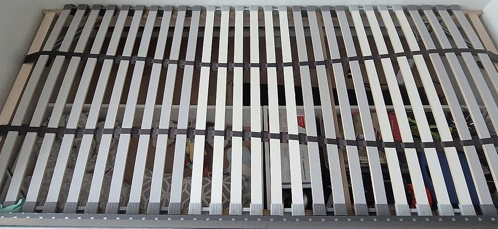 Lit enfant rangements, lattes, matelas et surmatelas (D'occasion) à ...