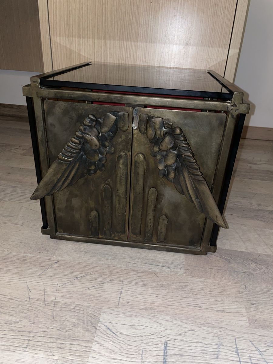 Unique Industrial Metal Cabinet – Wing Design, Red Interior (Gebraucht ...