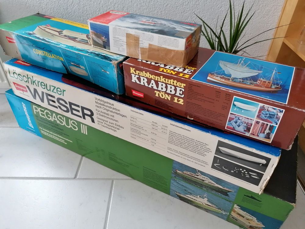 5 Leer-Kartons Graupner Modellschiffe (Gebraucht) in Chabrey für CHF 18 ...