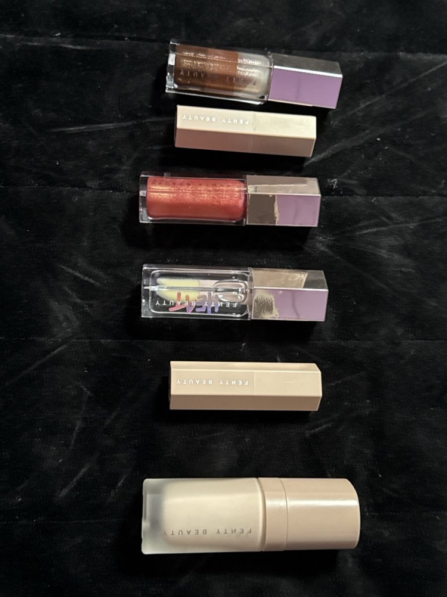 Fenty Beauty Set: Gloss Bomb Heat & Match Stix, Top Zustand (Neu ...