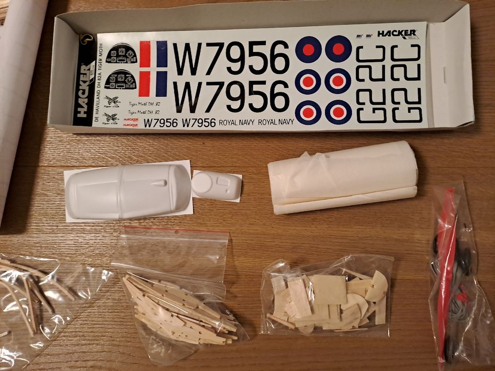 DH82 Tiger Moth Bausatz von Hacker | Kaufen auf Ricardo