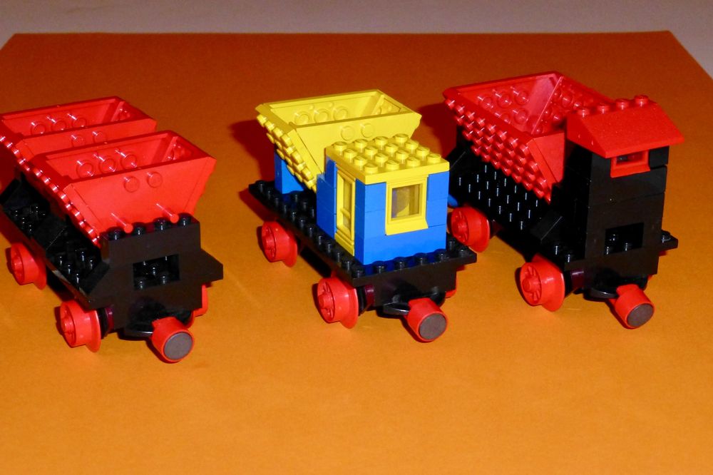 Lego Eisenbahn / 3 alte Güterwaggons von 1972 (4,5V Aera) | Kaufen auf ...