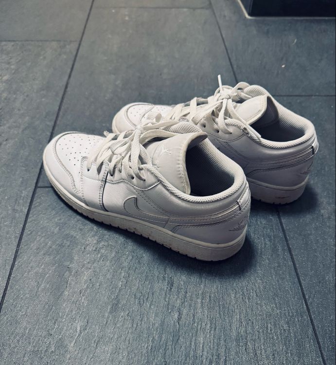 Air Jordan 1 Low 39 (Gebraucht) in Cham für CHF 3 – mit Lieferung auf ...