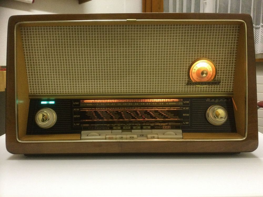 Röhrenradio LOEWE OPTA Magnet | Kaufen auf Ricardo