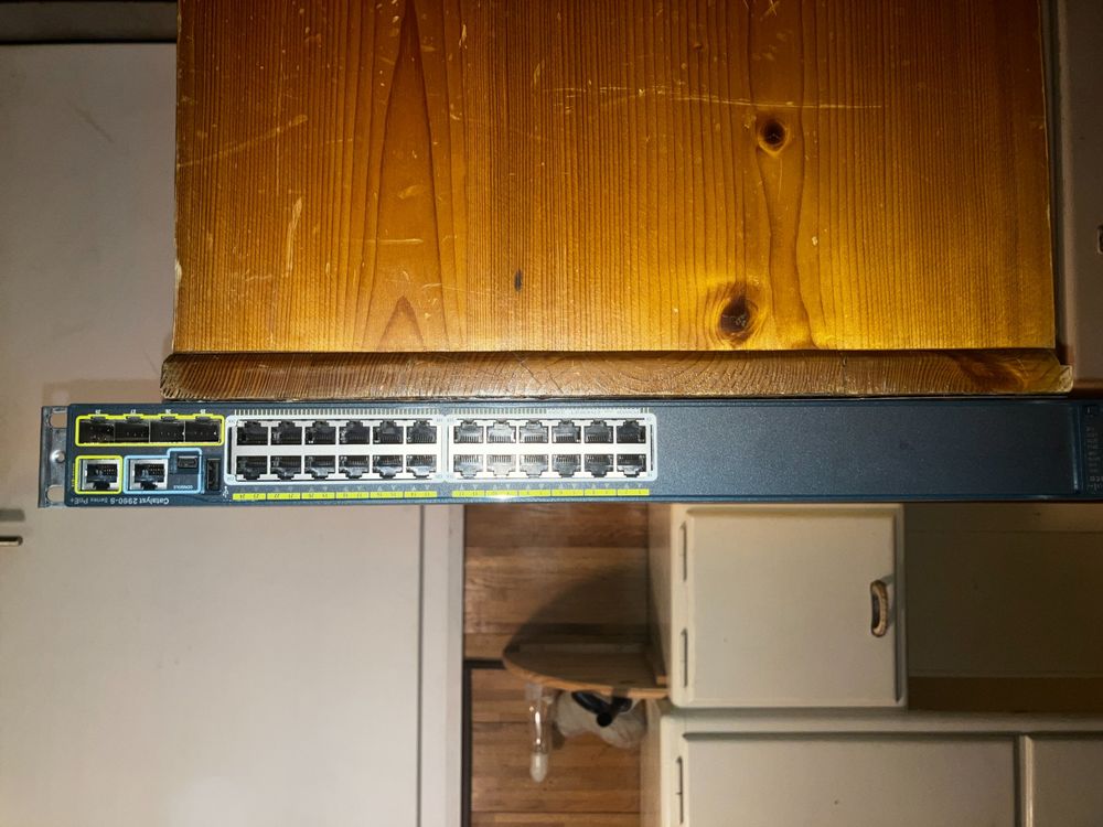 Cisco Switch (Gebraucht) in für CHF 18 – mit Lieferung auf Ricardo kaufen