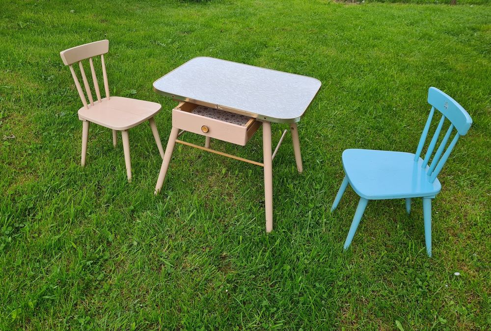 Kindertisch Und Stuhle