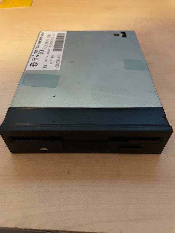 Diskettenlaufwerk (Gebraucht) in Bern für CHF 15 – mit Lieferung auf ...