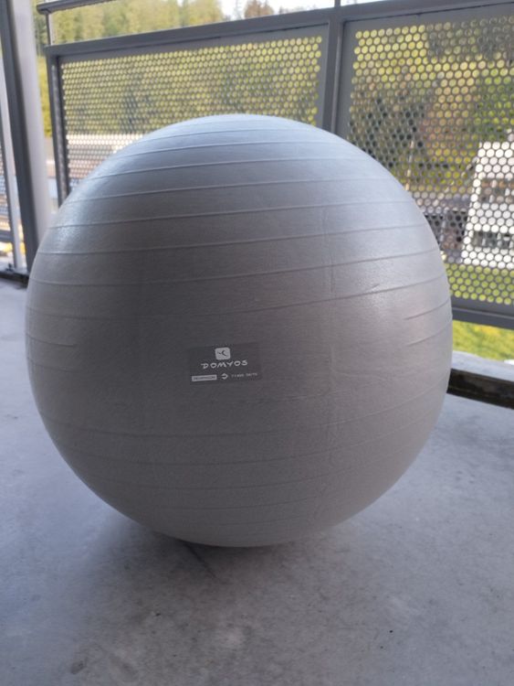 Gymnastikball, Ø 65 cm DOMYOS | Kaufen auf Ricardo