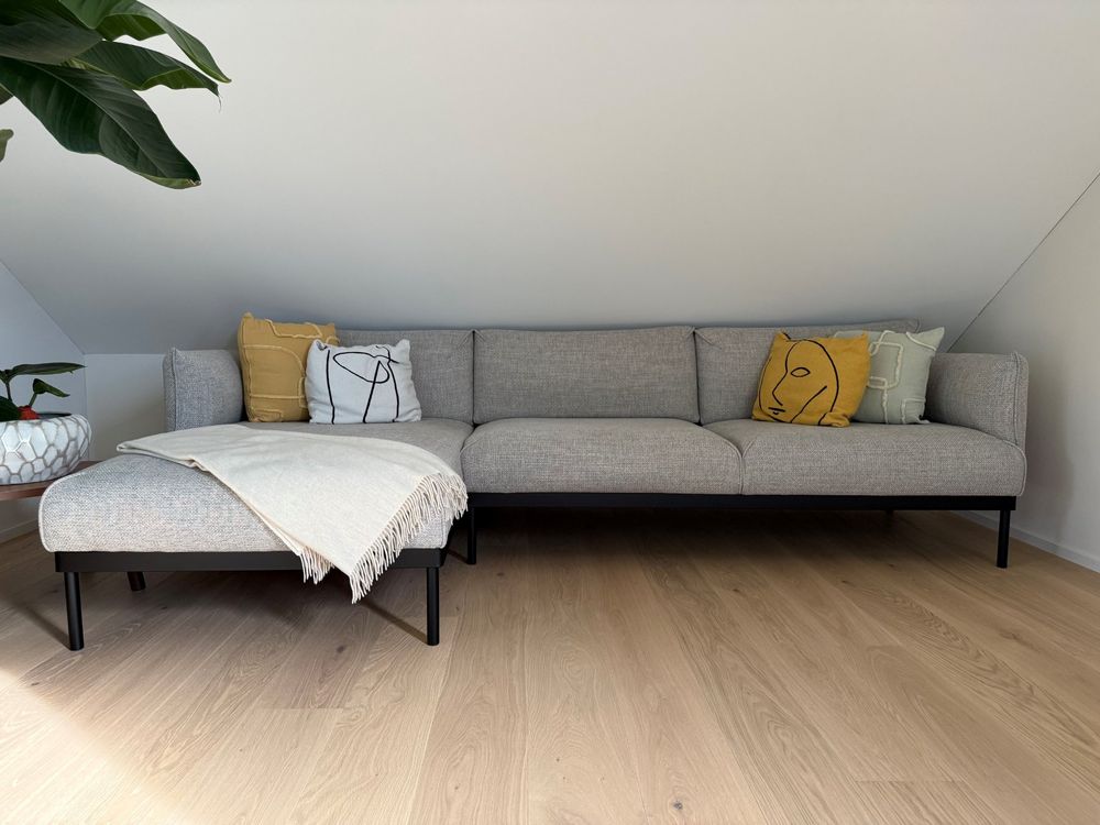 3er-Sofa mit mit Récamiere, Lejde hellgrau ÄPPLARYD IKEA (Gebraucht) in Oberwil-Lieli für CHF ...