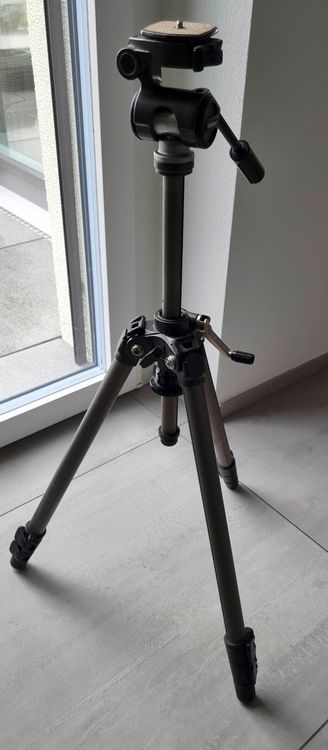 3-Bein Stativ Velbon Sherpa 550R (Tripod) (Gebraucht) in Hombrechtikon ...