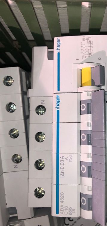 Hager FI LS C16A 4 Polig (Gebraucht) in niederhasli für CHF 50 – mit Lieferung auf Ricardo kaufen