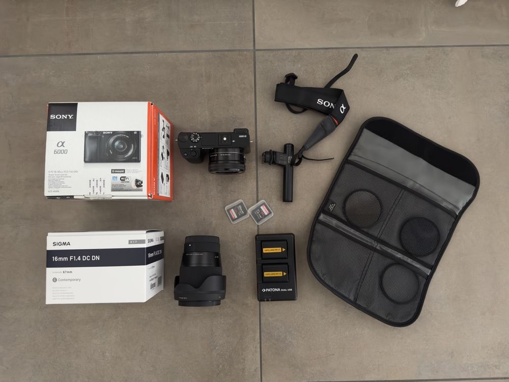 Sony Alpha 6000 Kit + Sigma 16 mm F1.4 + Zubehör (Gebraucht) in ...