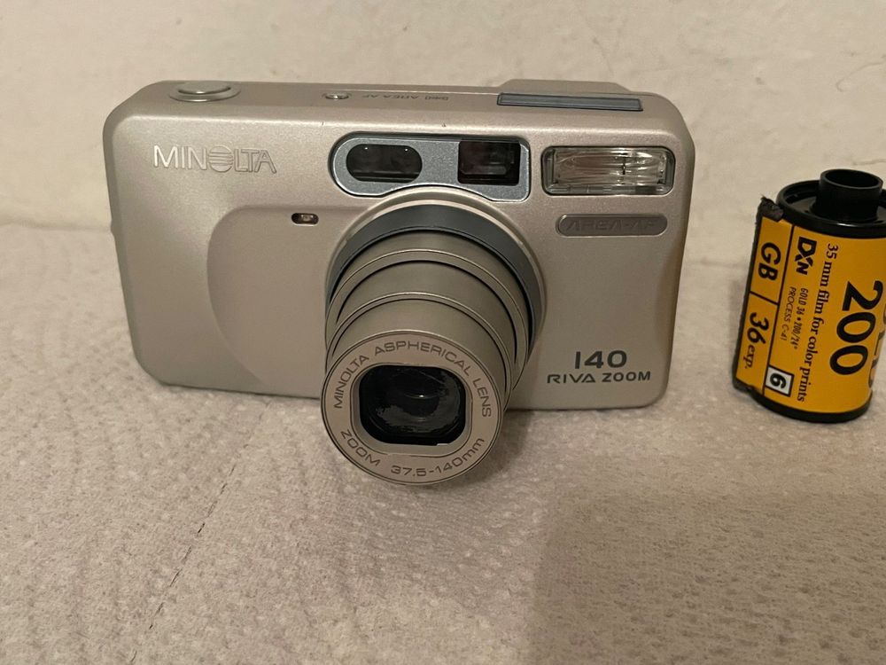 Minolta Riva Zoom 140 Analog Kamera (Gebraucht) in für CHF 99 – mit ...