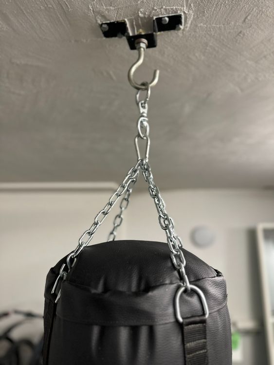 Boxsack HIKU 150cm / 50kg mit Befestigung NP 239.- VP 20.- (Gebraucht ...