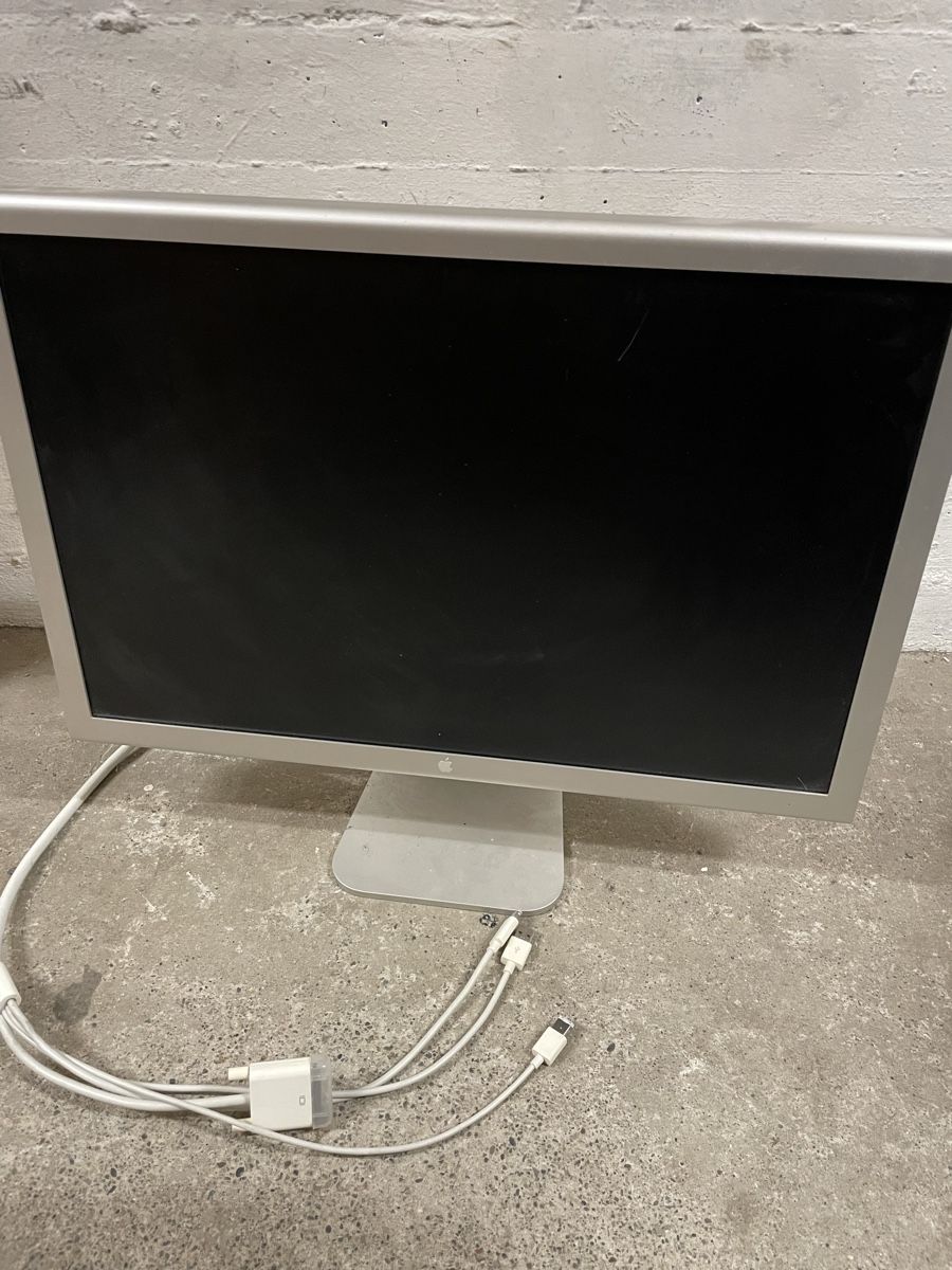 Apple Cinema HD Display A1082 23,0 Zoll Monitor (Gebraucht) in Pratteln ...
