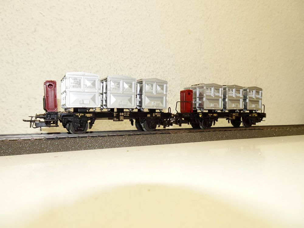 2 Märklin Güterwagen Behälterwagen HO 4614 (Gebraucht) in Luzern für ...