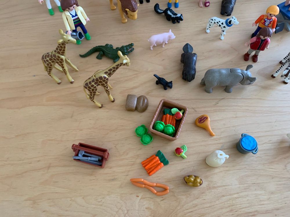 Mehrere Playmobile-Figuren / Plusieurs bonhommes Playmobile (Gebraucht ...