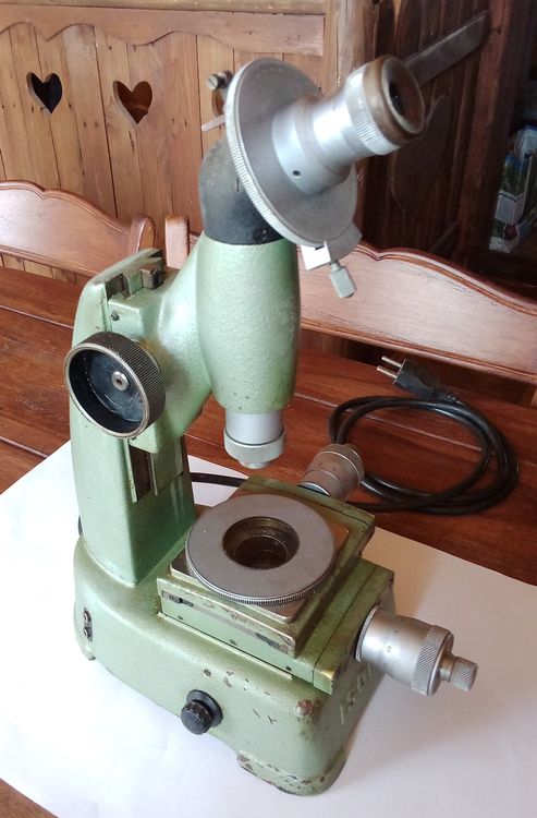 ISOMA Mess Mikroskop / Microscope de mesure (Gebraucht) in Perrefitte ...