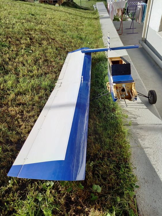 Telemaster 70 blau/weiß ARF 1800mm Jamara (Gebraucht) in für CHF 30 ...