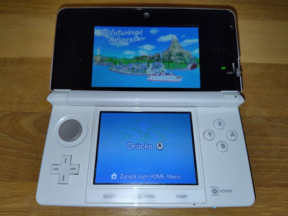 Nintendo 3DS in weiss mit Ladestation und 2 Spielen (Gebraucht) in ...
