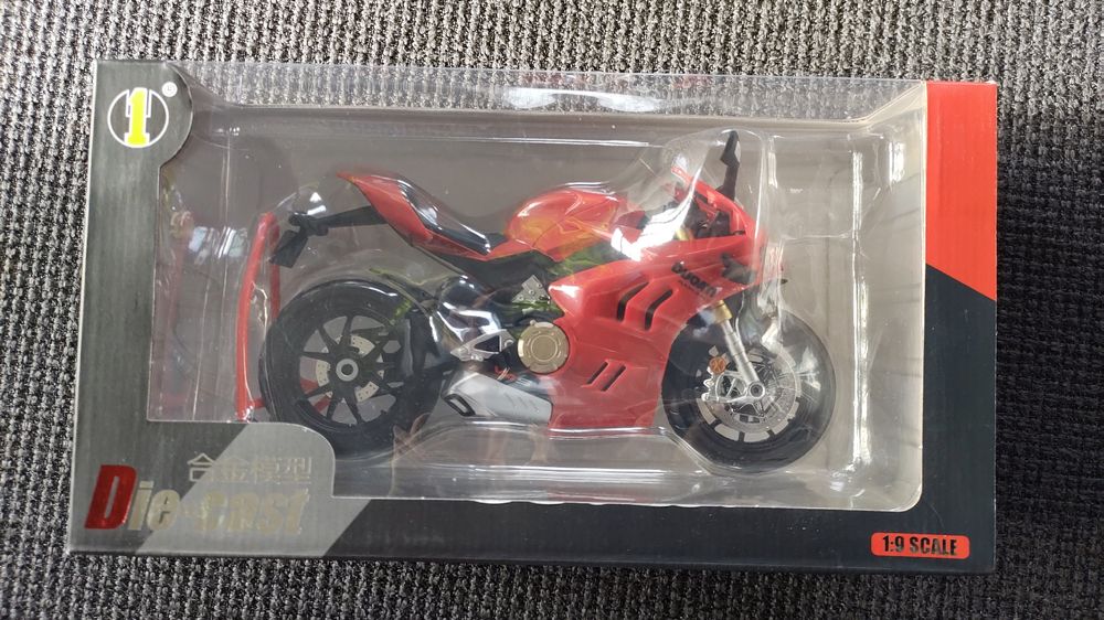 Ducati Panigale V4 Model 1:9 | Kaufen auf Ricardo