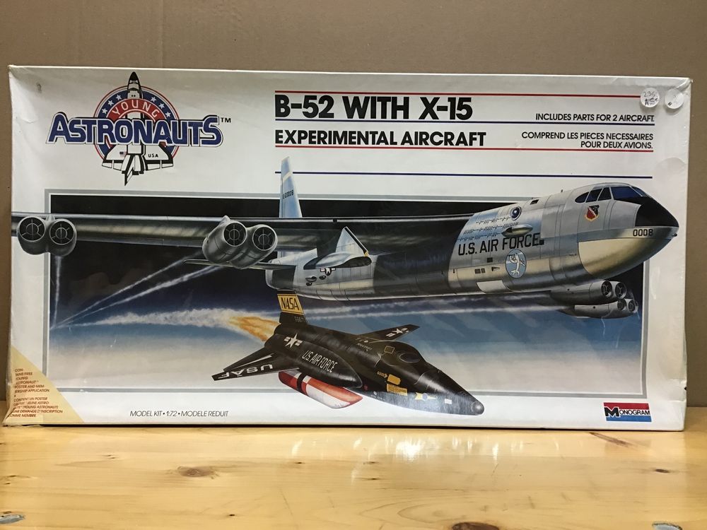 MonogramB-52 mit X-15 1:72 sehr seltener Bausatz (Neu und originalverpackt) in Männedorf für CHF ...