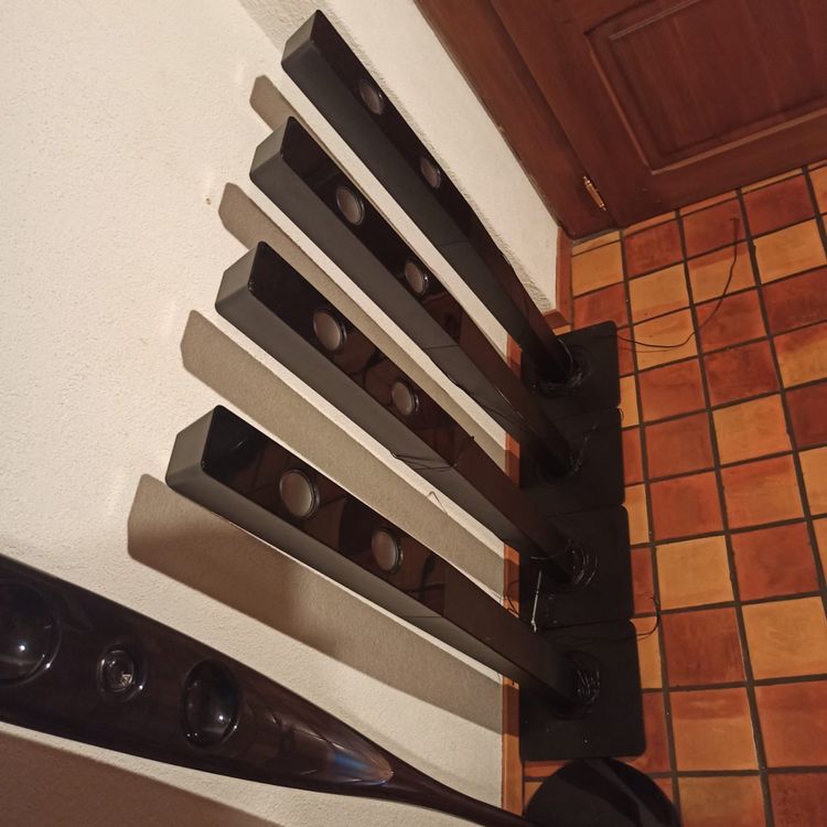 Tower Speakers, 5.1 Channel Surround Sound System, Black (Gebraucht) in ...