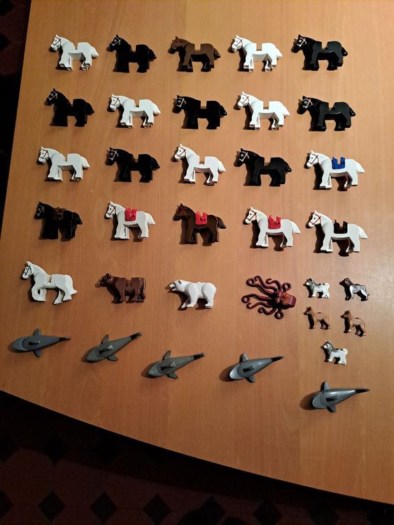 Diverse Lego Pferde, Tiere, etc. (Gebraucht) in Kestenholz für CHF 43 – mit Lieferung auf ...