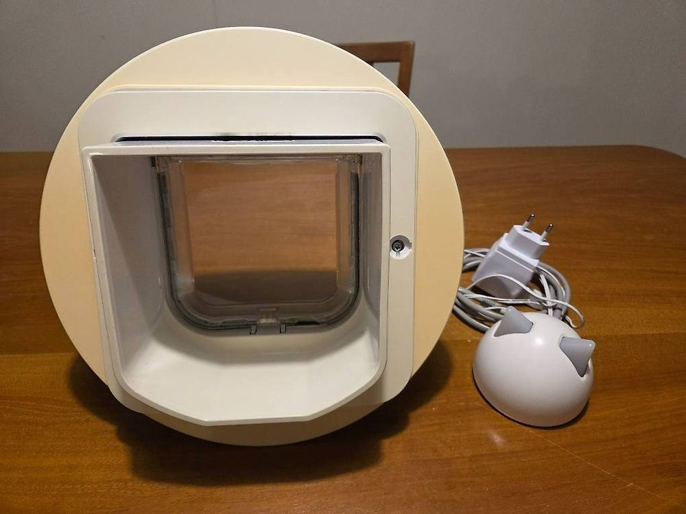 Hammer SureFlap Mikrochip Katzenklappe Connect inkl. Hub Set (Gebraucht ...