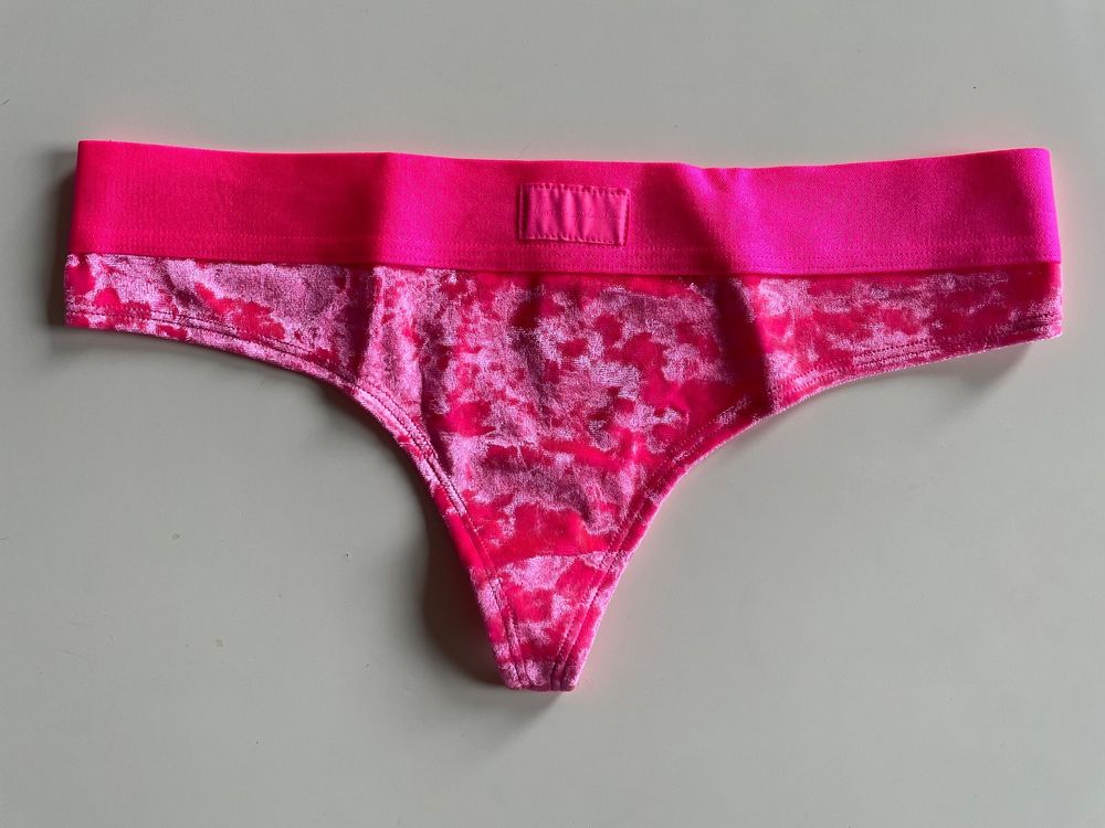 Victoria’s Secret PINK Velvet Thong S NEW | Kaufen auf Ricardo