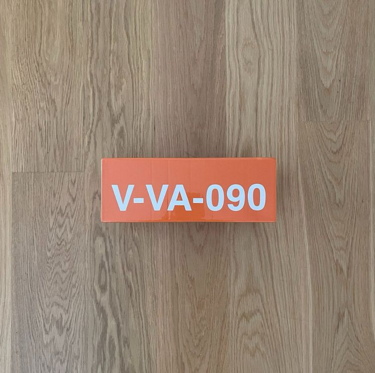 Virgil Abloh & Vitra, Brick mit Unterschrift | Kaufen auf Ricardo