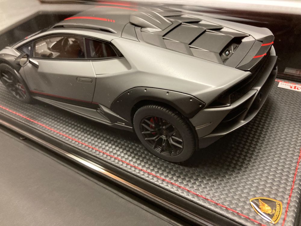 Lamborghini Huracan Sterrato Grigio Vulcano Nr. 7 / 99 1/18 | Acheter ...