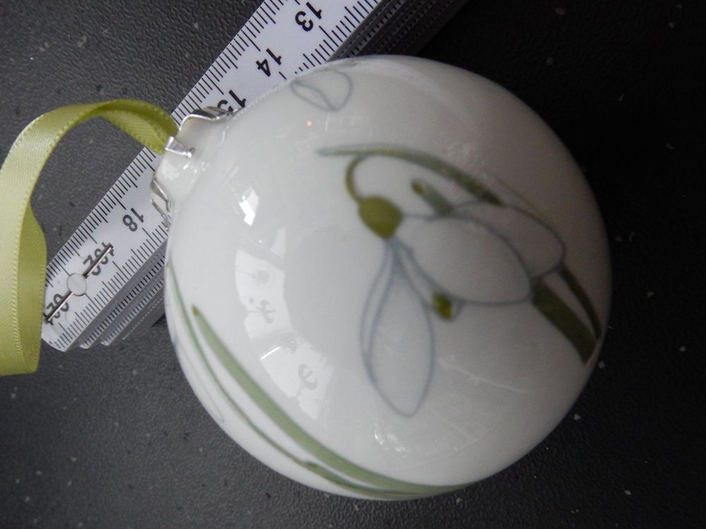 Weihnachtskugel mit Schneeglöckchen Galanthus NEU Porzellan | Kaufen auf Ricardo