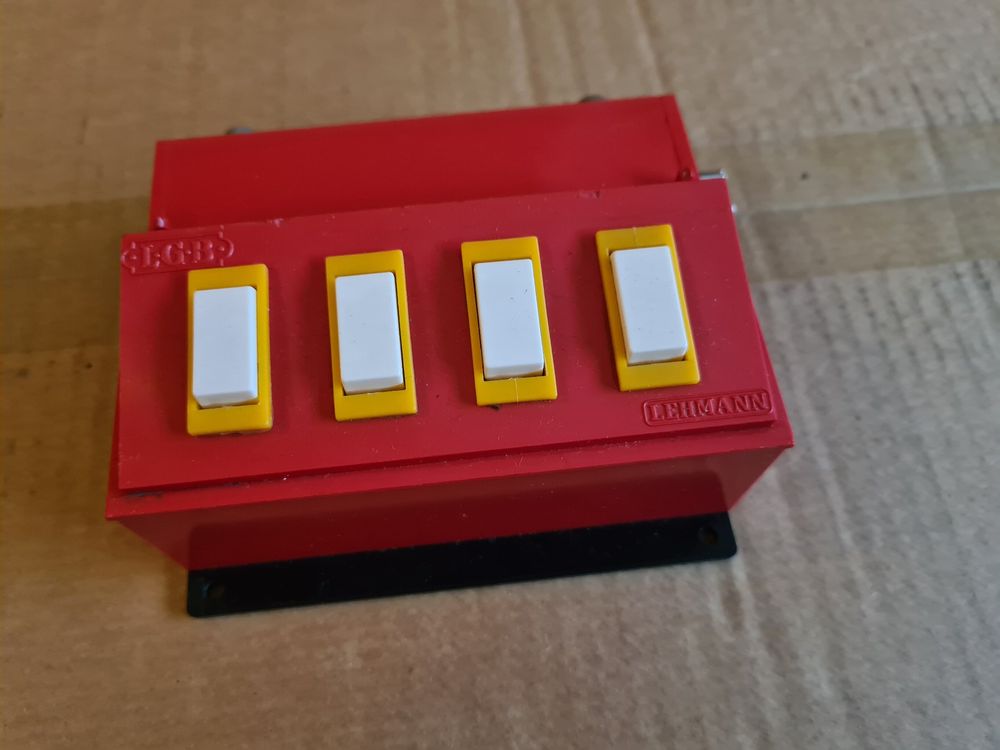 LGB Schaltpult 5075 (Gebraucht) in Jona für CHF 2 – mit Lieferung auf ...