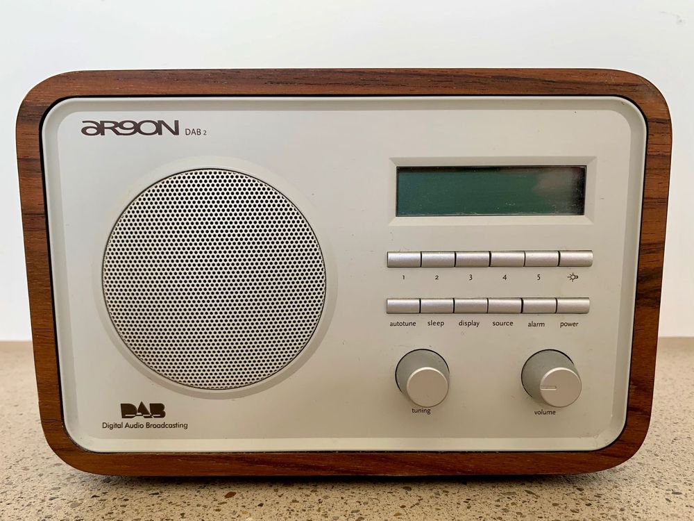 Argon DAB2 V3+ Radio Holzgehäuse Wenge (Gebraucht) in Meilen für CHF 70 – mit Lieferung auf ...