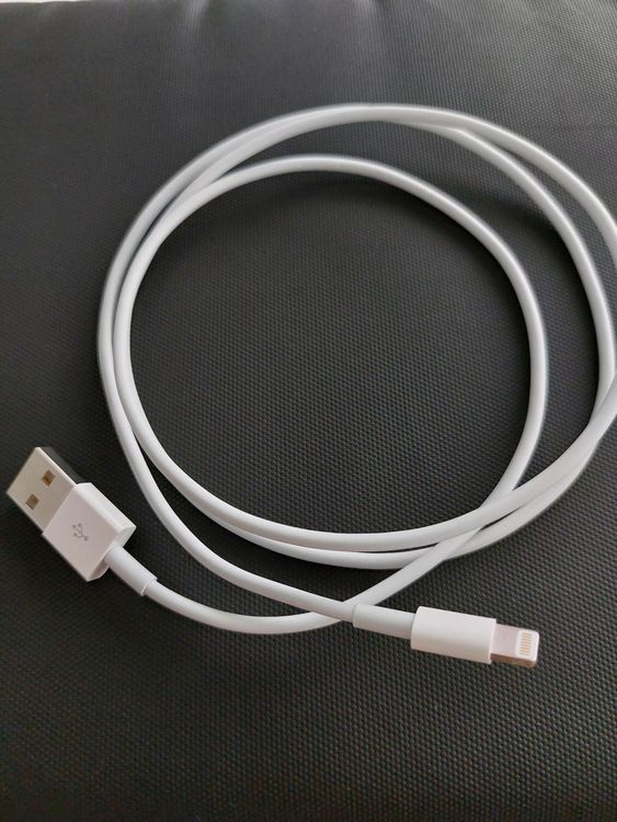 iPhone Ladekabel (1m) (Gebraucht) in Oberdorf NW für CHF 9 – mit Lieferung auf Ricardo kaufen
