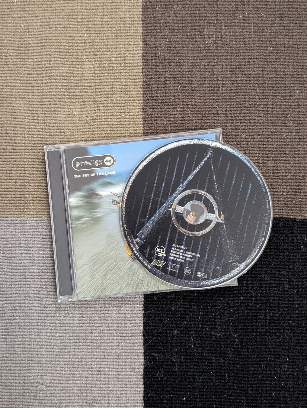 THE FAT OF THE LAND - prodigy (Defekt) in Kriens für CHF 1 – nur ...